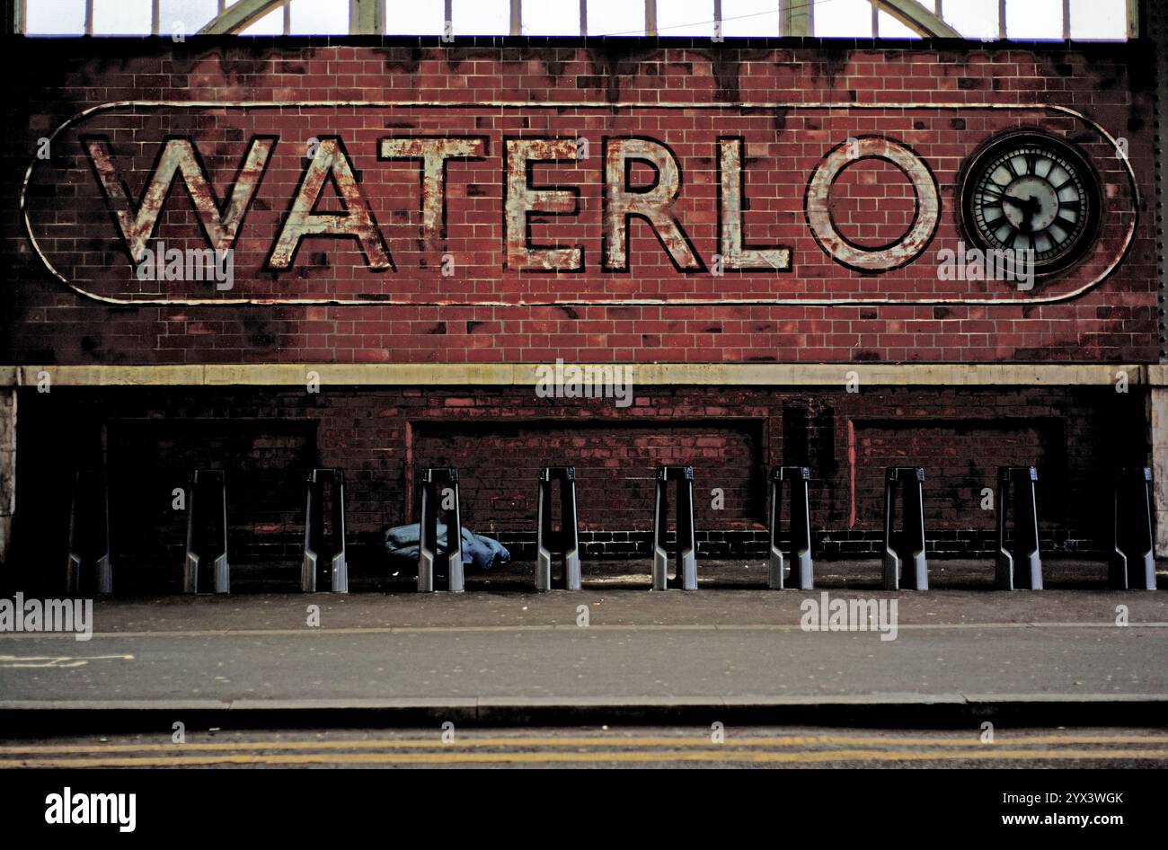 Waterloo and city railway hi-res stock photography and images - Alamy