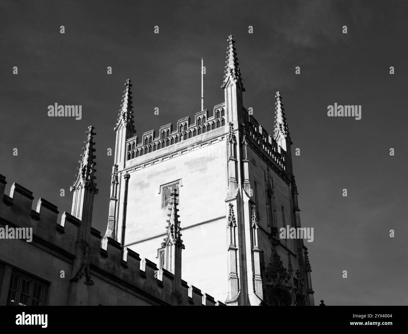 Black and White, view of the Tower of the Pitt Building, University of ...
