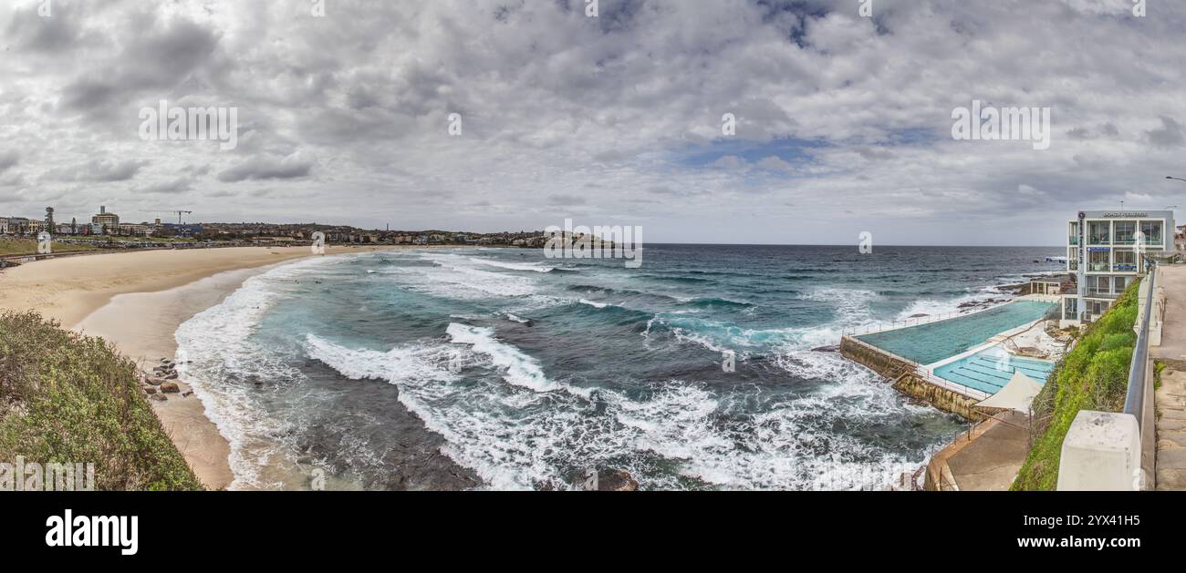 Bondi beach icebergs pool daytime hi-res stock photography and images ...