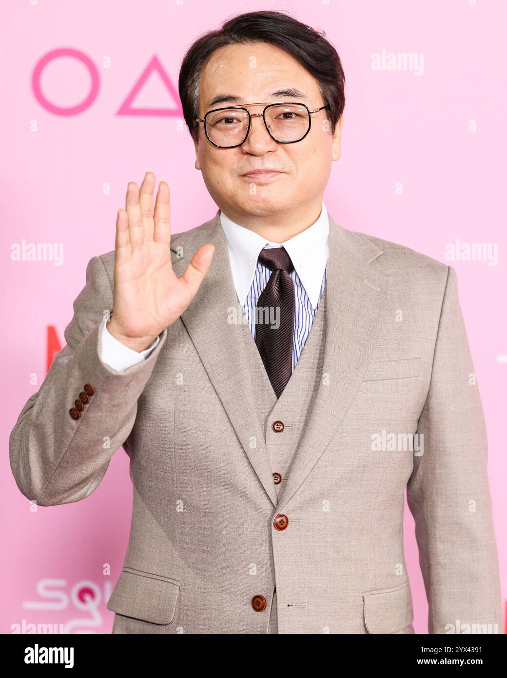 LOS ANGELES, CALIFORNIA, USA - DECEMBER 12: Lee Seo-hwan arrives at the ...