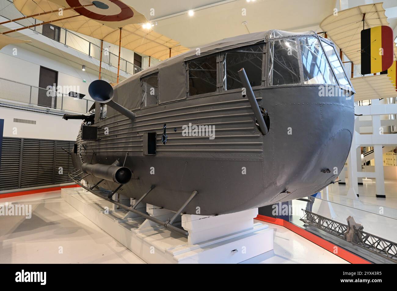 Zeppelin r gondola hi-res stock photography and images - Alamy