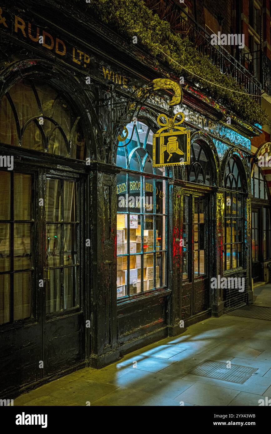 Exterior of Berry Bros. & Rudd wine and spirits merchant in London ...