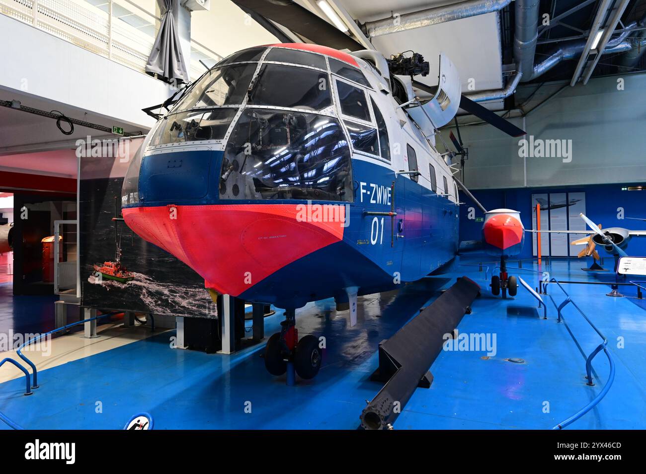 Sud SA-321 Super Frelon at the Musée de l'Air et de l'Espace Stock ...