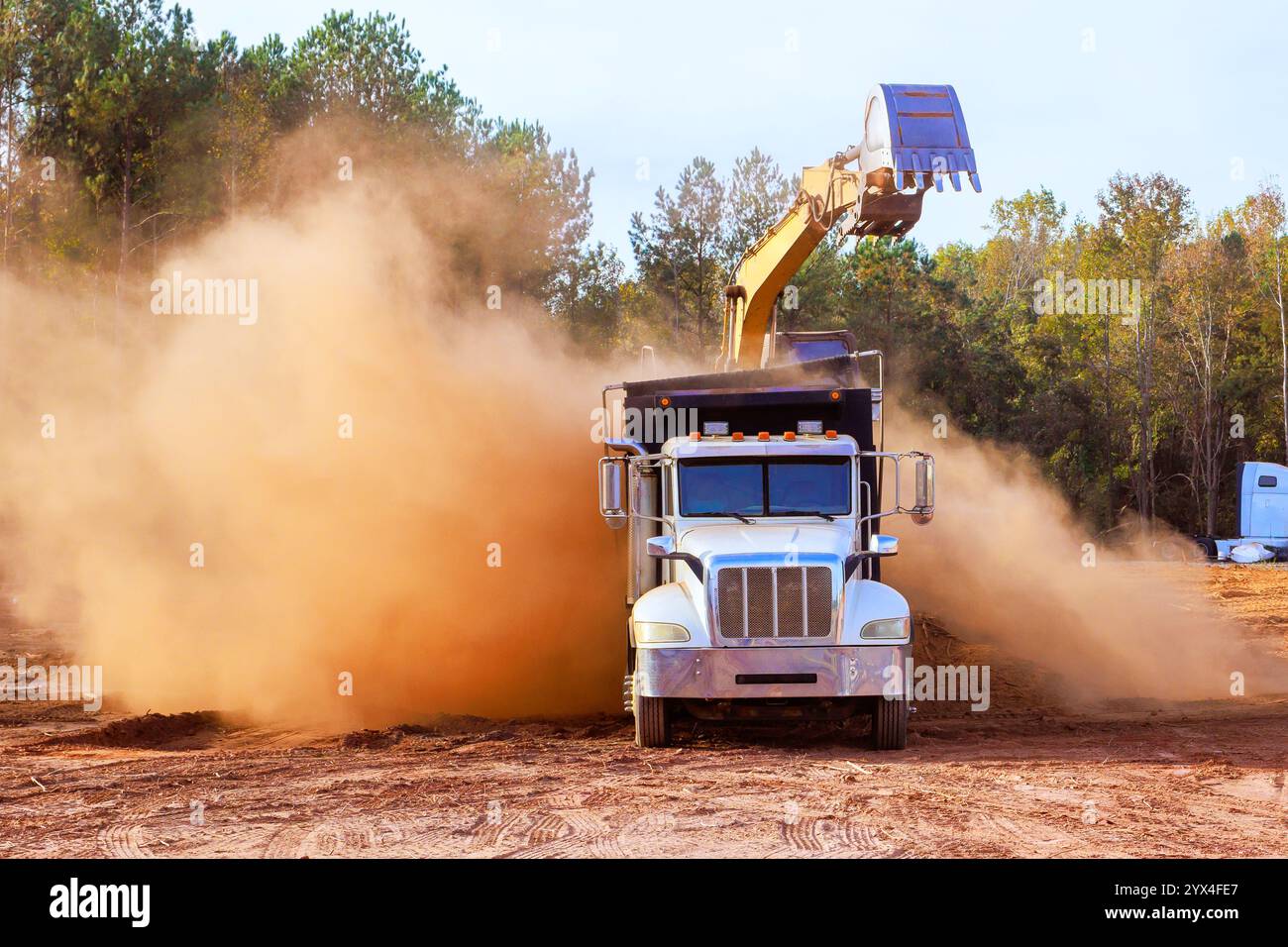 Earthmoving activities hi-res stock photography and images - Alamy