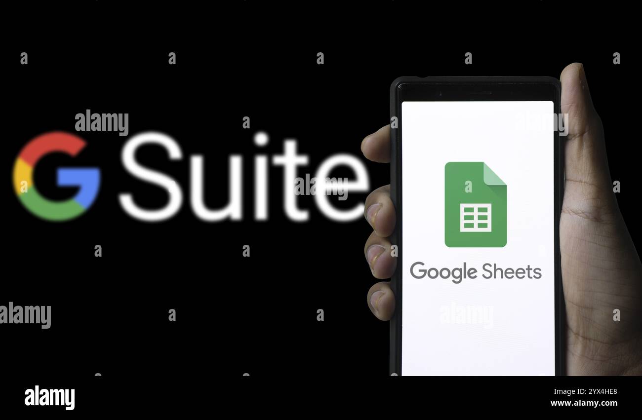 Google sheets logo hi-res stock photography and images - Alamy