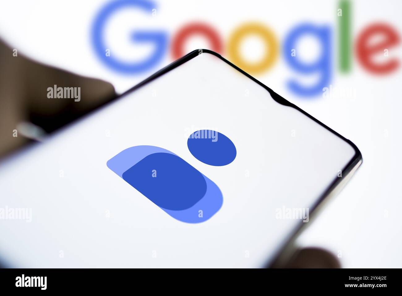 Google Contacts logo on phone screen Stock Photo - Alamy