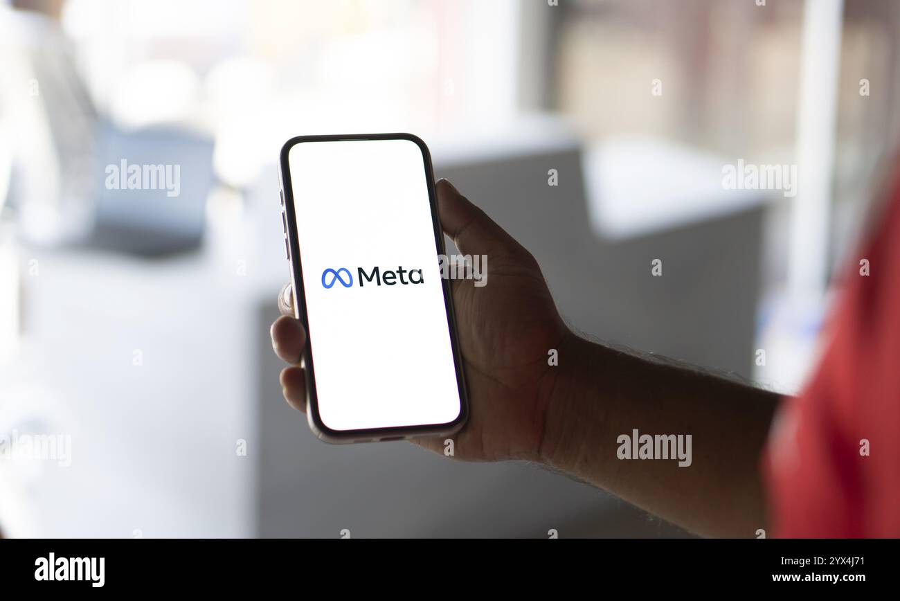 Meta Logo on Smartphone Screen Stock Photo - Alamy