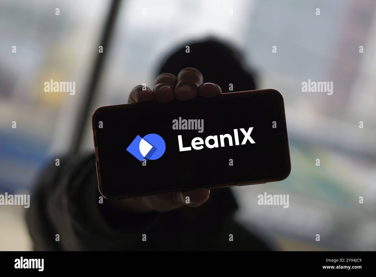 Leanix logo on smartphon Stock Photo - Alamy