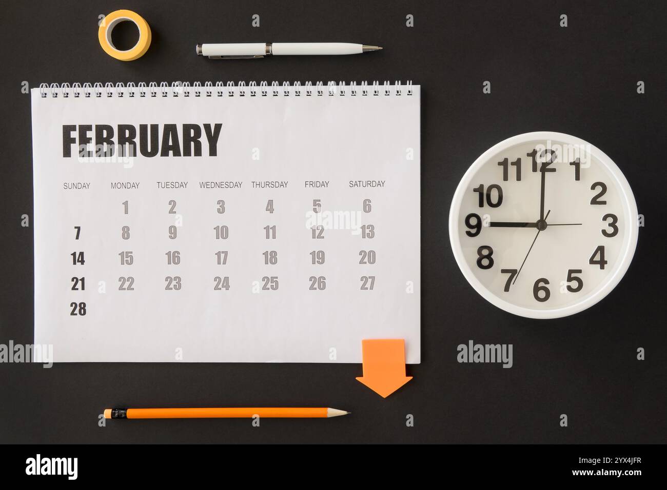 Table calendar one line hi-res stock photography and images - Alamy