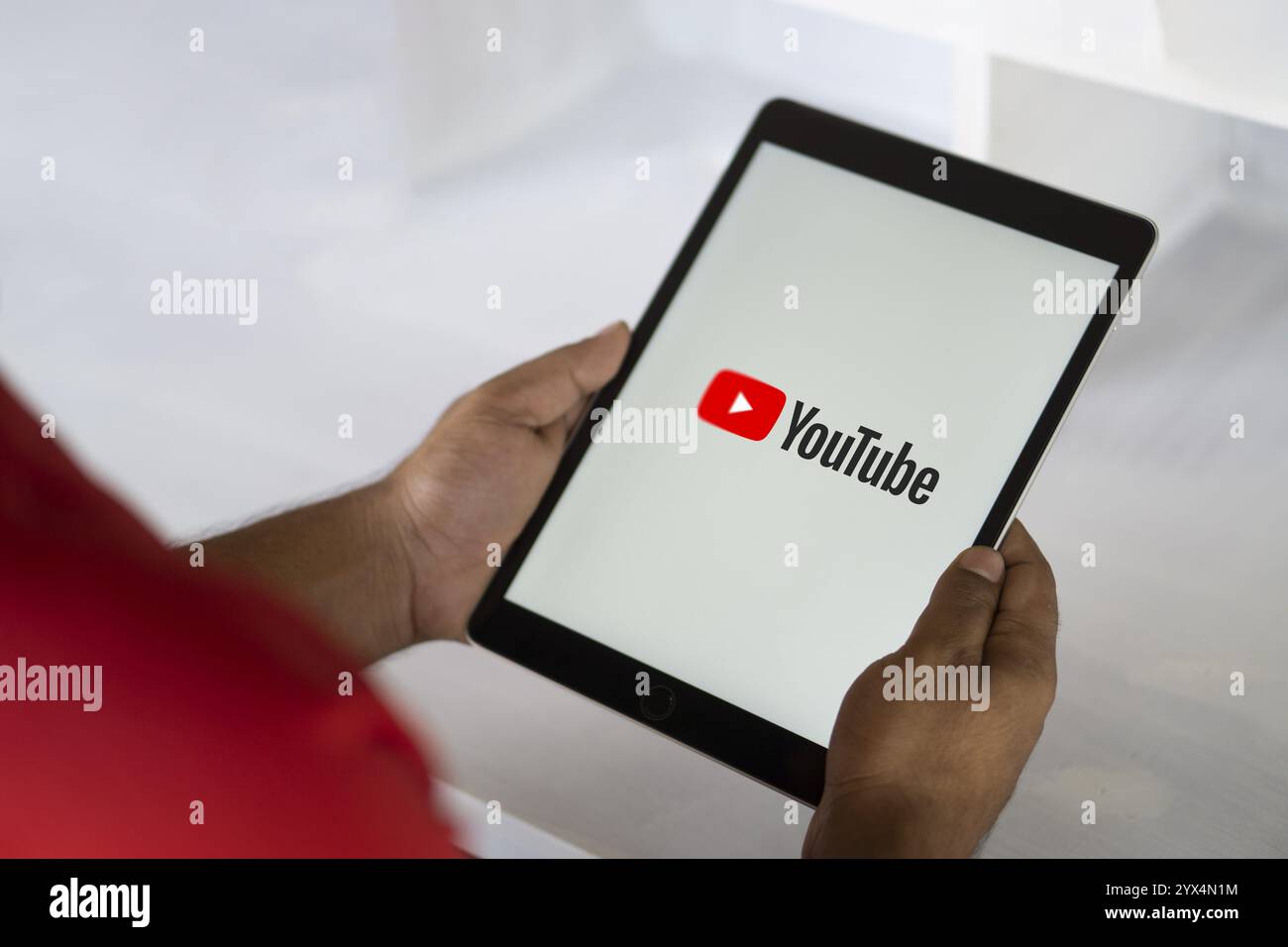 Youtube Logo on Tablet Screen Stock Photo - Alamy