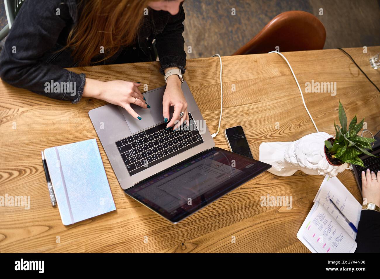 Collaborative team on laptops hi-res stock photography and images - Alamy
