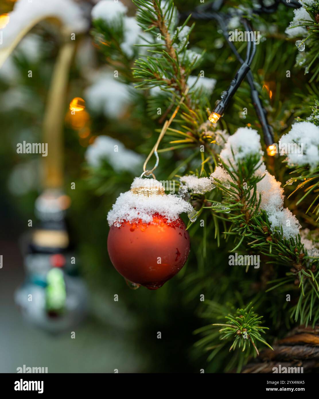 Christbaum illustration grün hi-res stock photography and images - Alamy
