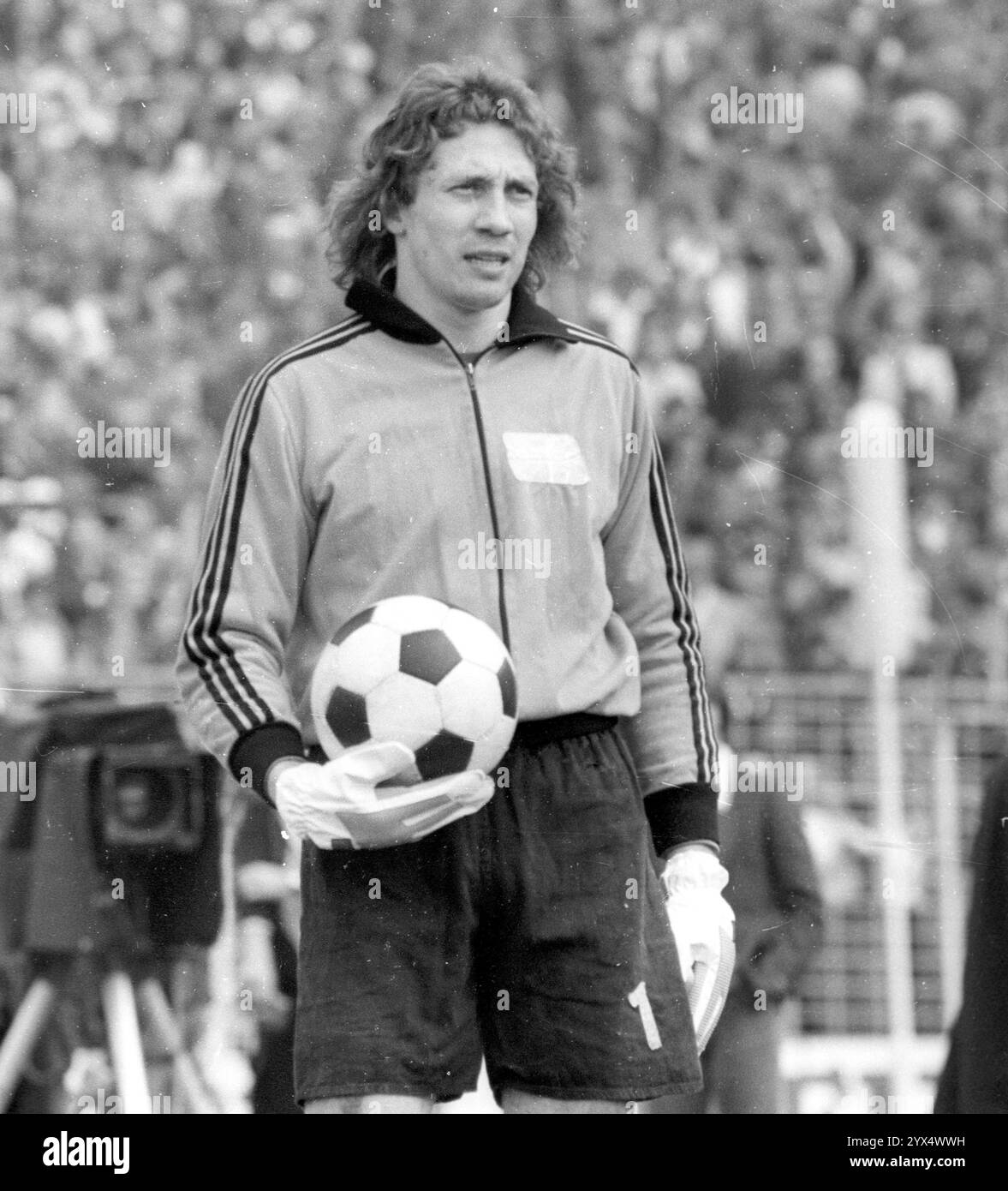 Hamburger SV - Borussia Mönchengladbach 2:6 /22.04.1978/ Goalkeeper ...
