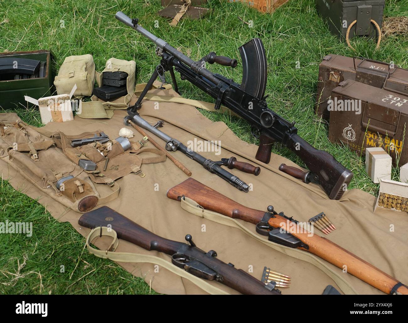 The Bren gun was a series of light machine guns (LMG) made by Britain ...