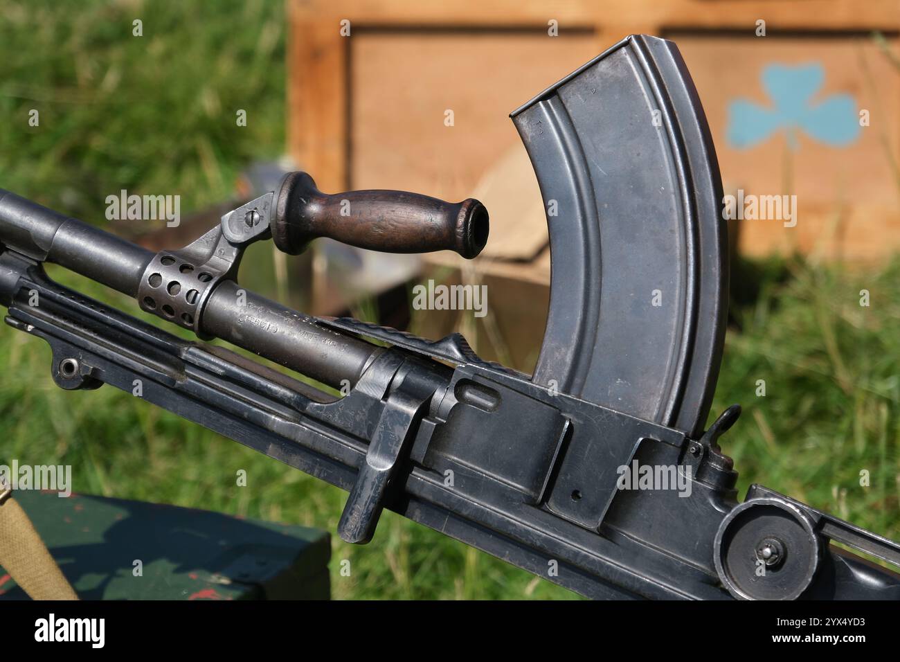 The Bren gun was a series of light machine guns (LMG) made by Britain ...