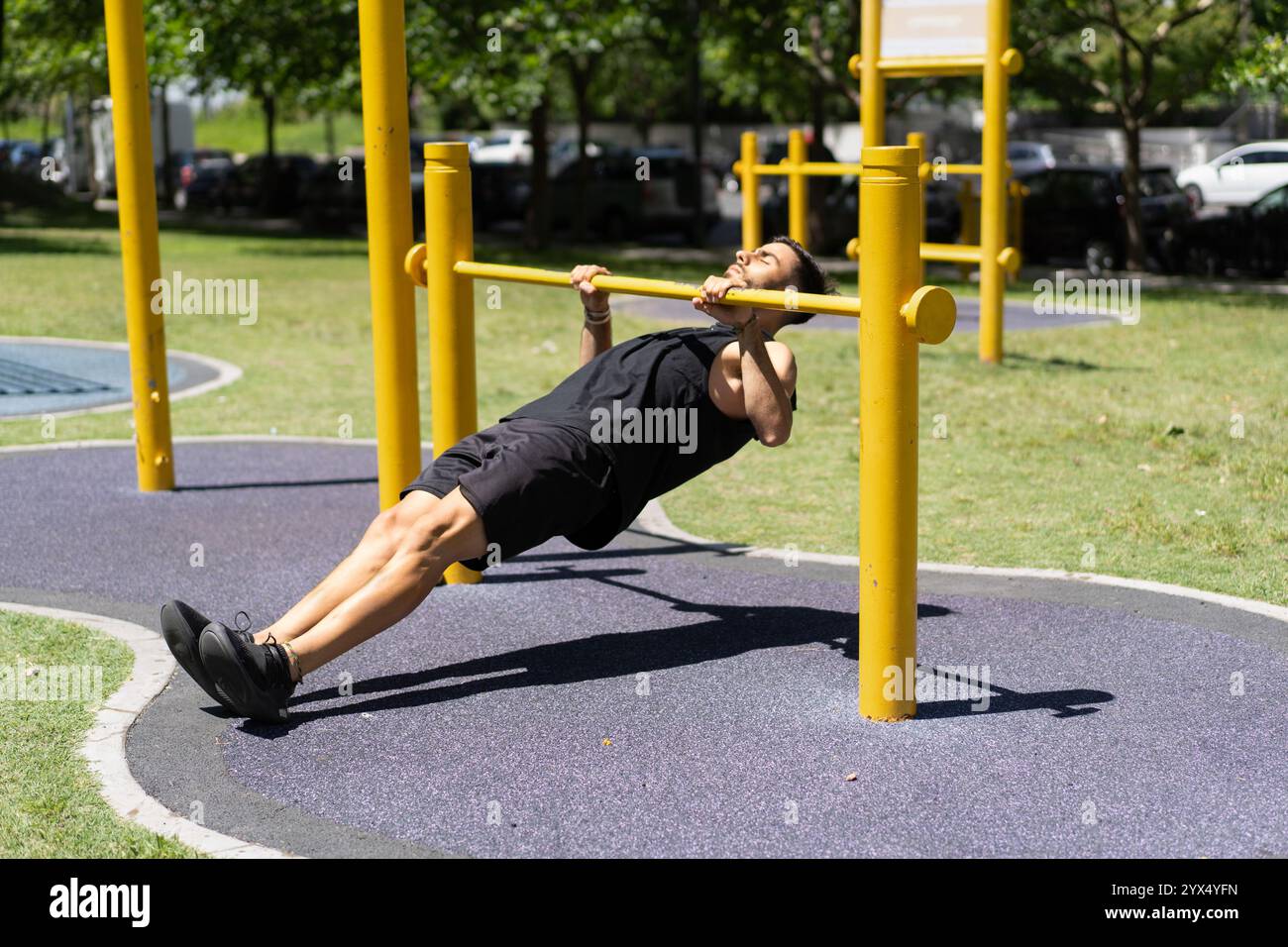 Outdoor bars hi-res stock photography and images - Alamy