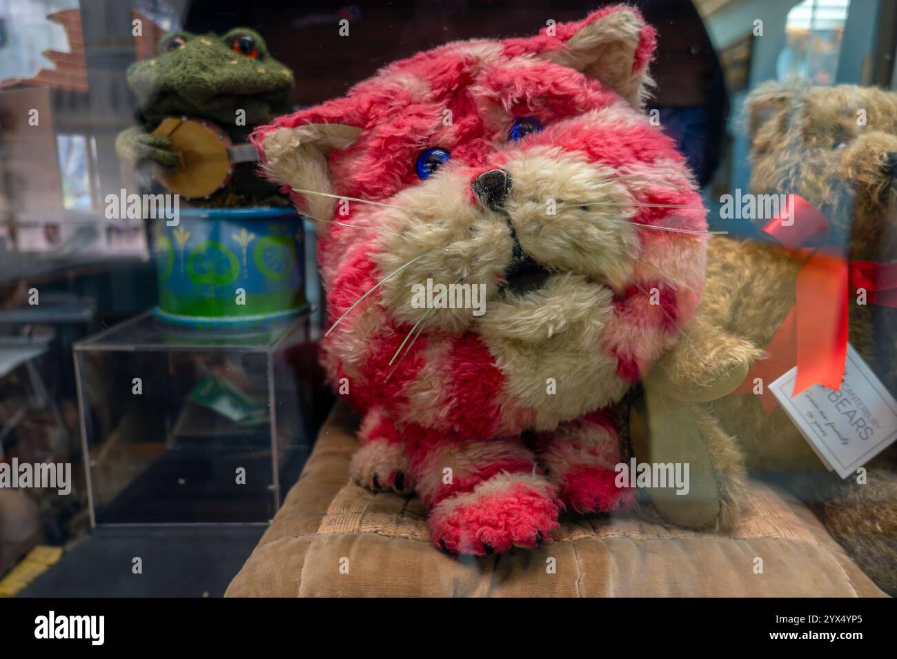 2yx4yp5 hi-res stock photography and images - Alamy