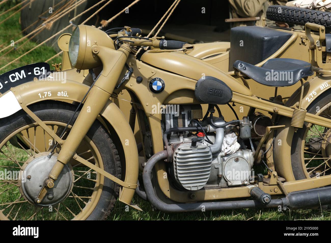 Soldier with motorcycle hi-res stock photography and images - Alamy