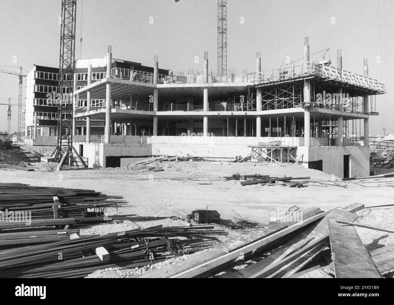 Phase center Black and White Stock Photos & Images - Alamy