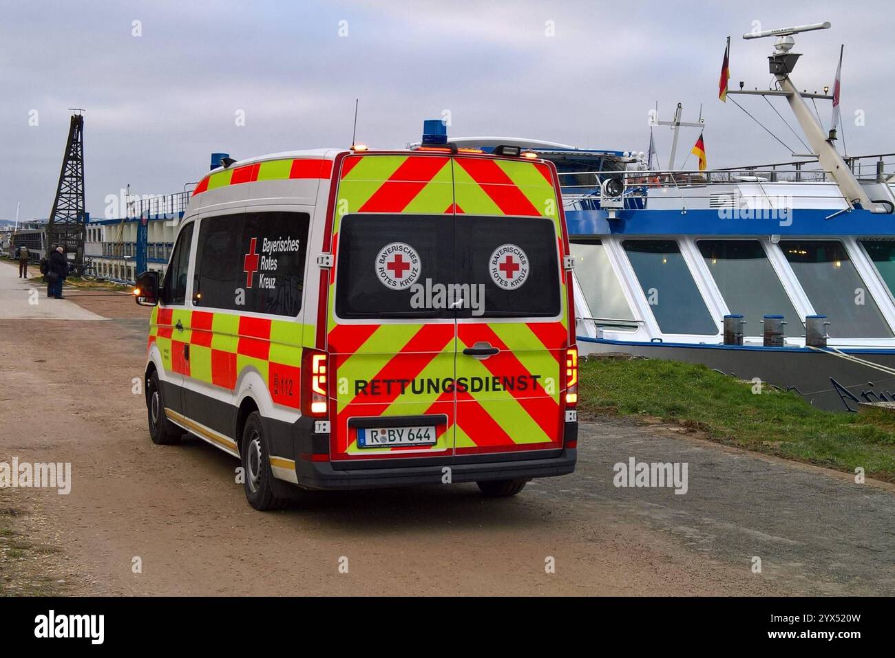 Rettungsdienst bayerisches rotes kreuz hi-res stock photography and ...
