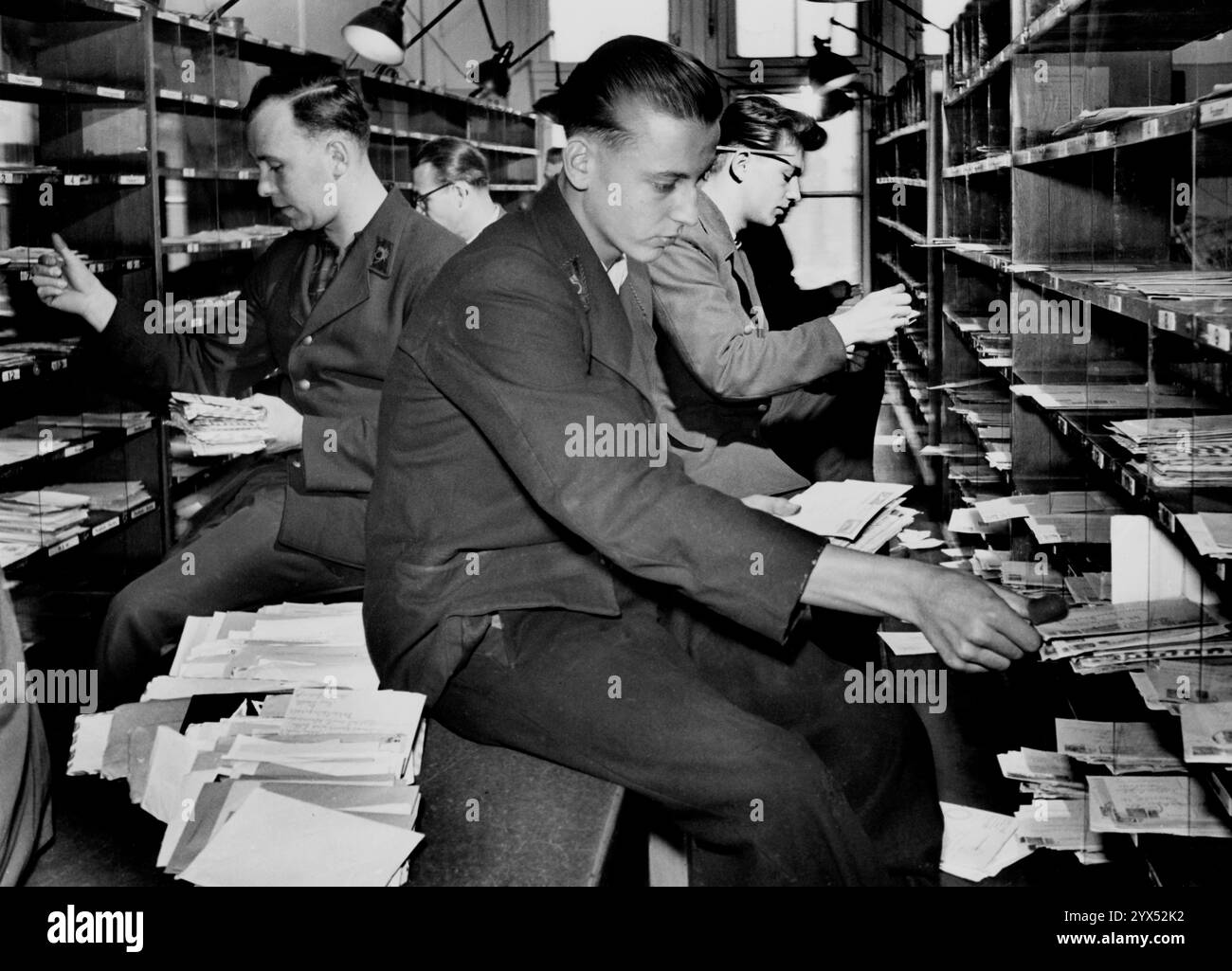 Hamburg main post office hi-res stock photography and images - Alamy