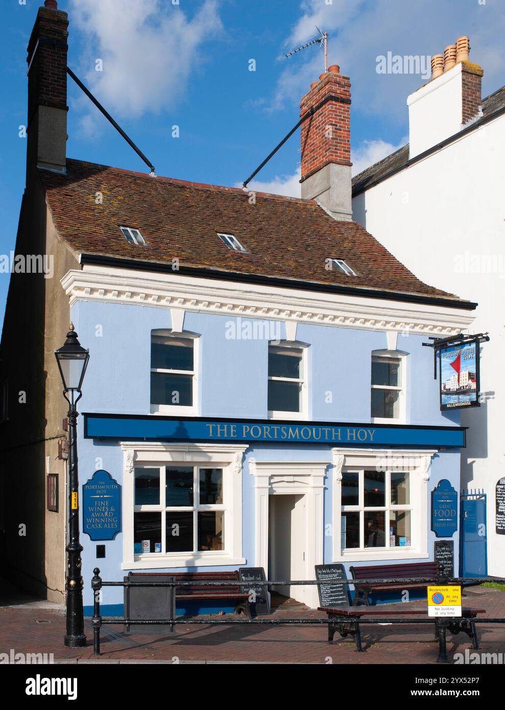 The Portsmouth Hoy pub - public house - The Quay, Poole, Dorset ...