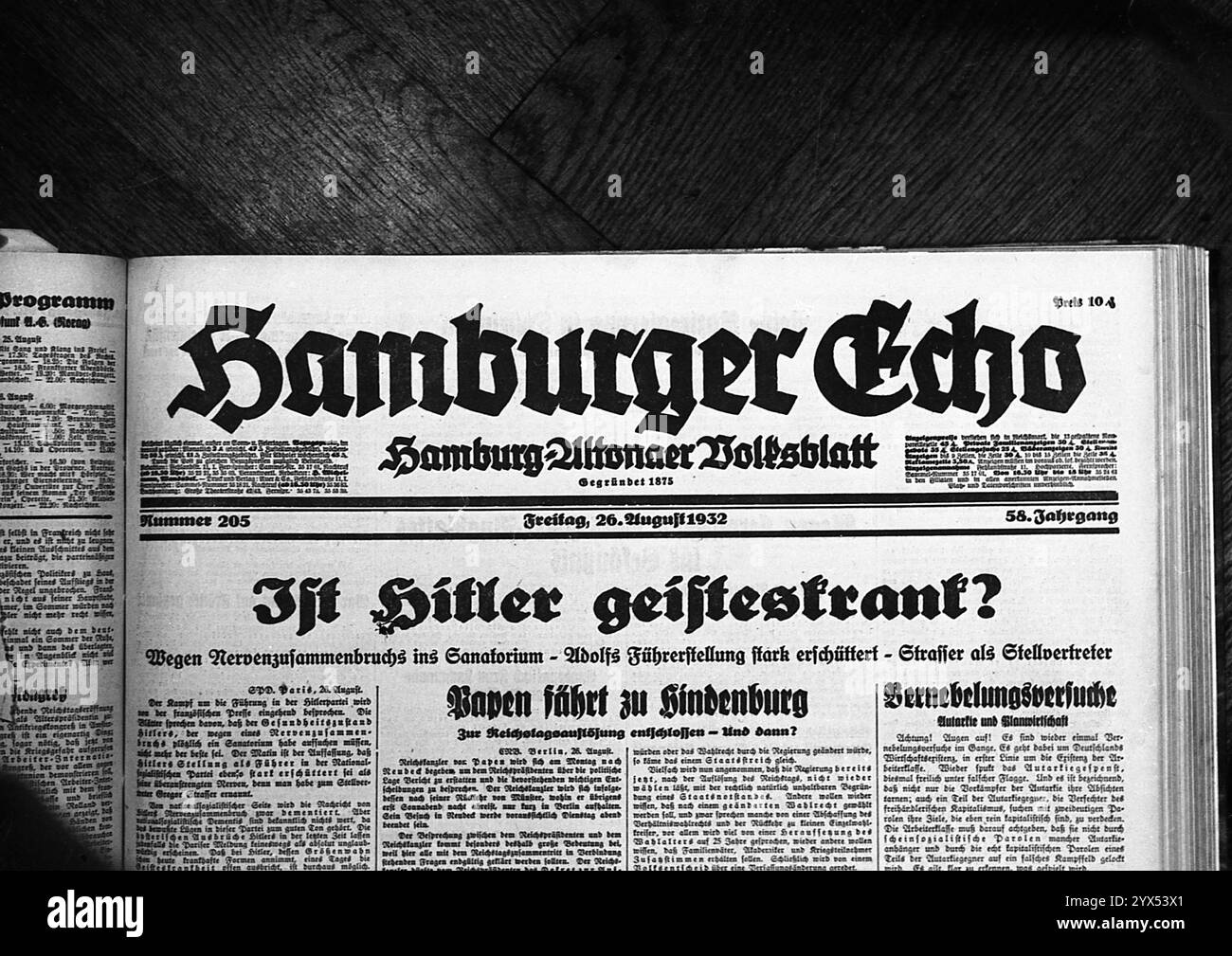 Front page of the social democratic daily newspaper Hamburger Echo with ...