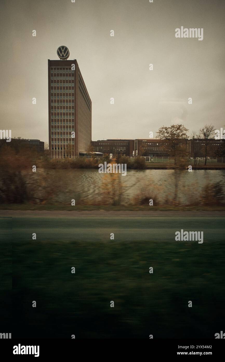 01 November 2024, Lower Saxony, Wolfsburg: The high-rise headquarters ...