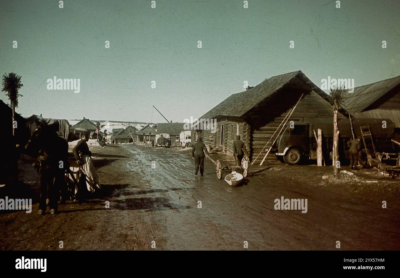 German units of the 110th Infantry Division stationed in a Russian ...