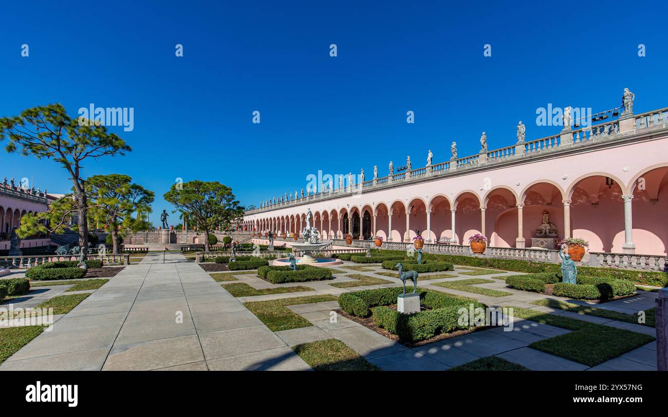 SARASOTA, FLORIDA, USA, DECEMBER 03, 2024 : architectural details ...