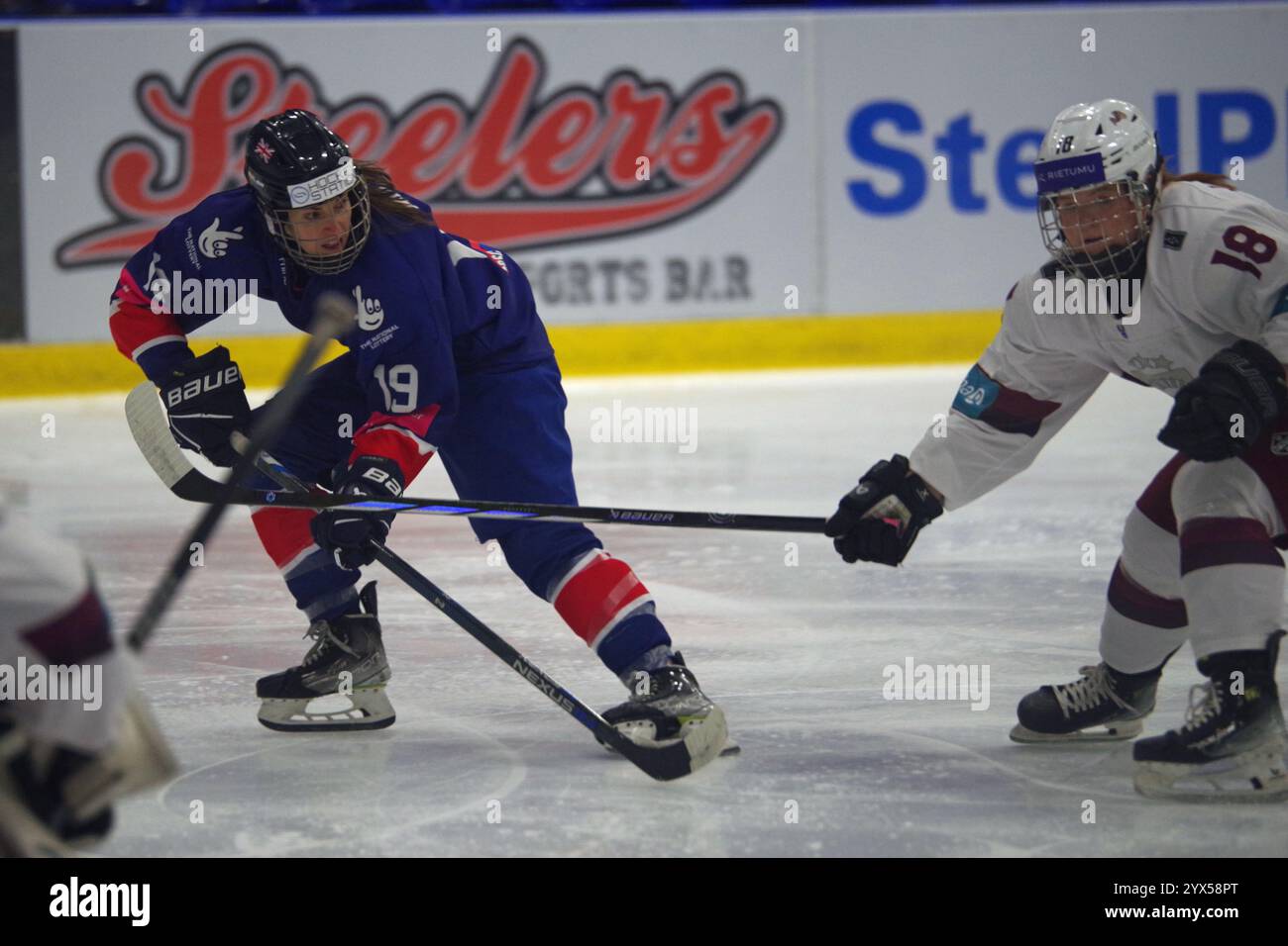 Ice hockey 2024 women hi-res stock photography and images - Alamy