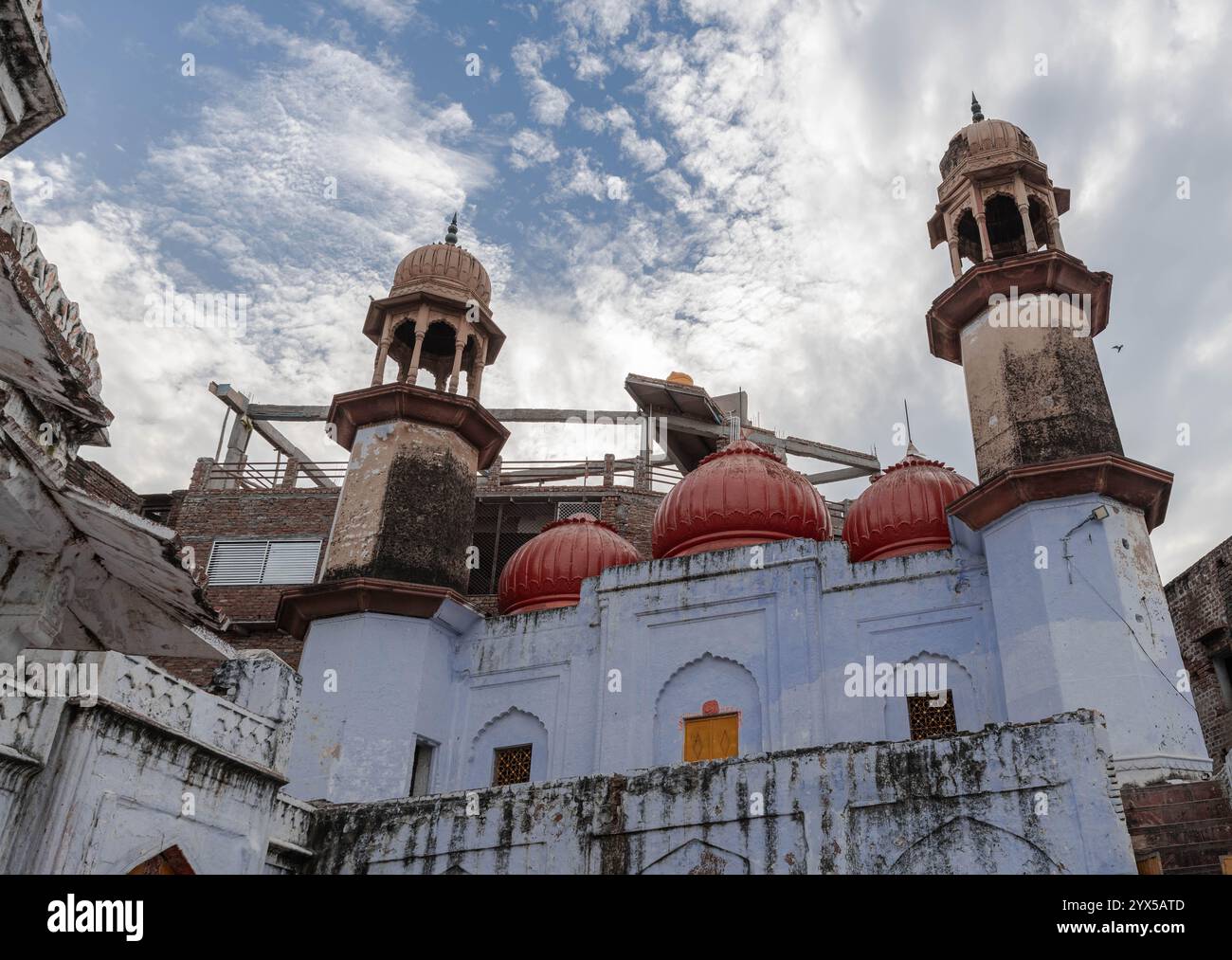 Mathura mosque hi-res stock photography and images - Alamy