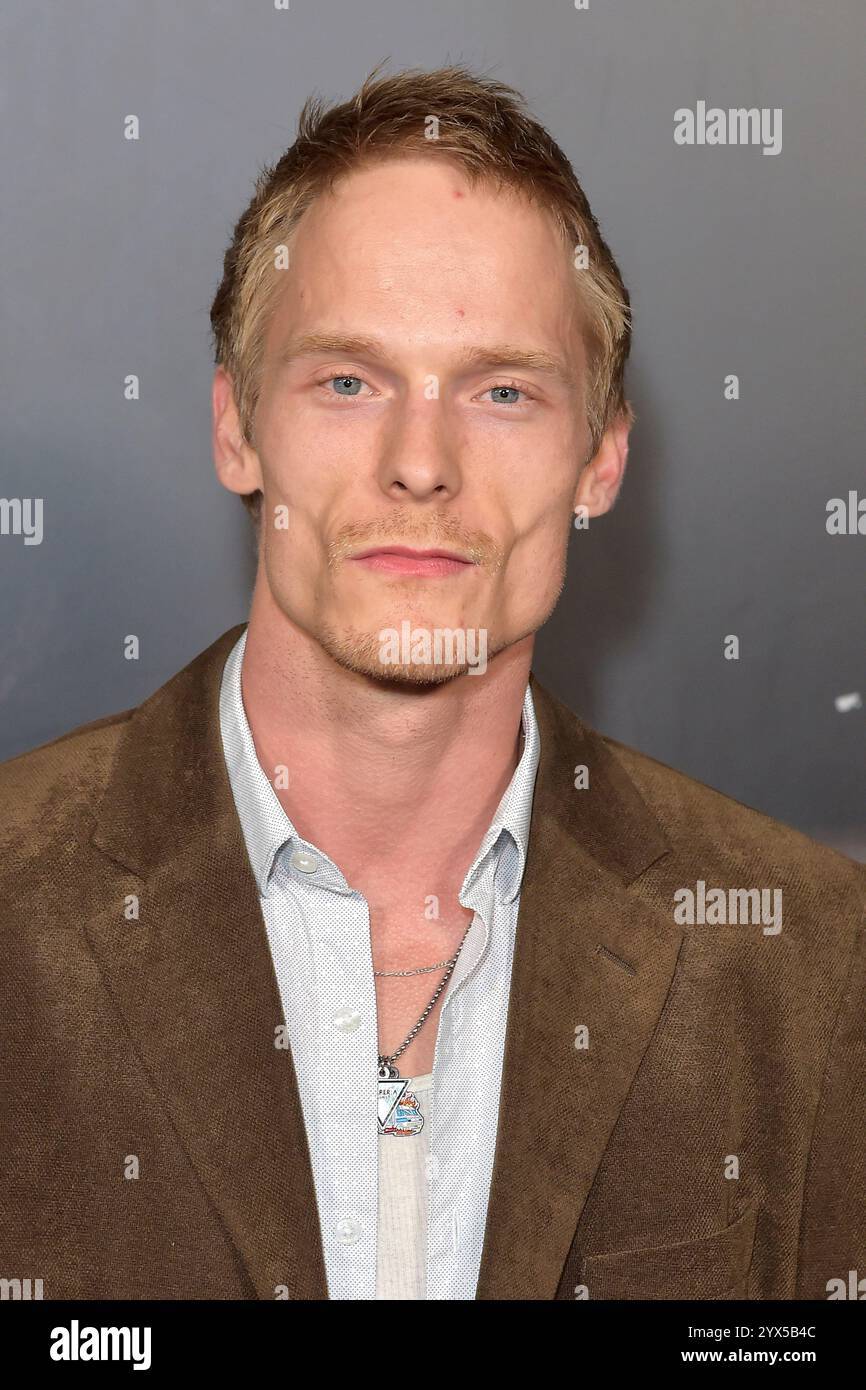 Dakota Daulby bei der Premiere des Kinofilms 'Nosferatu - Der Untote ...