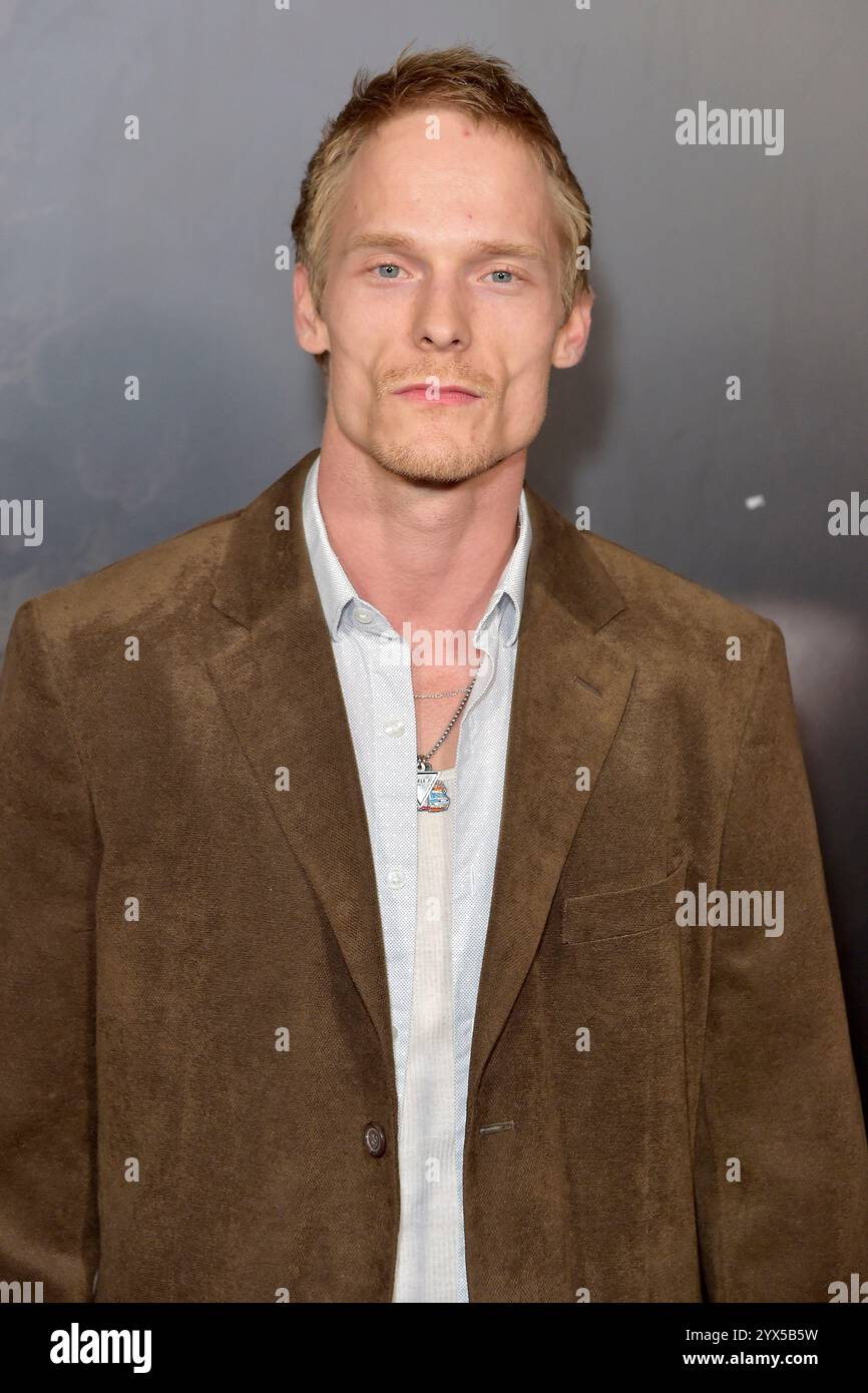 Dakota Daulby bei der Premiere des Kinofilms 'Nosferatu - Der Untote ...