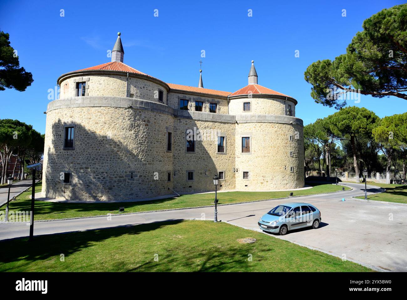 Villaviciosa de odón hi-res stock photography and images - Alamy