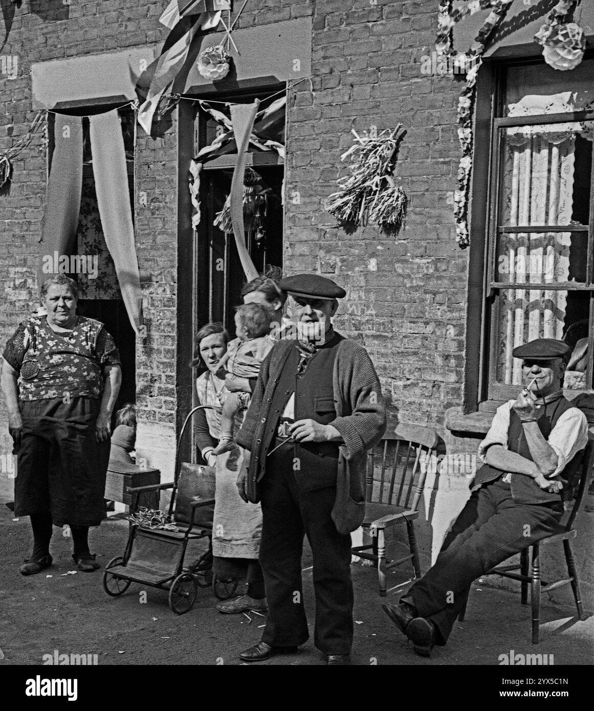 Royal family house uk Black and White Stock Photos & Images - Alamy