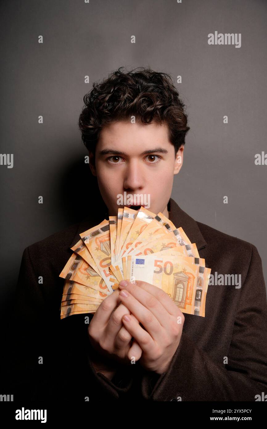 Approachable tone hi-res stock photography and images - Alamy