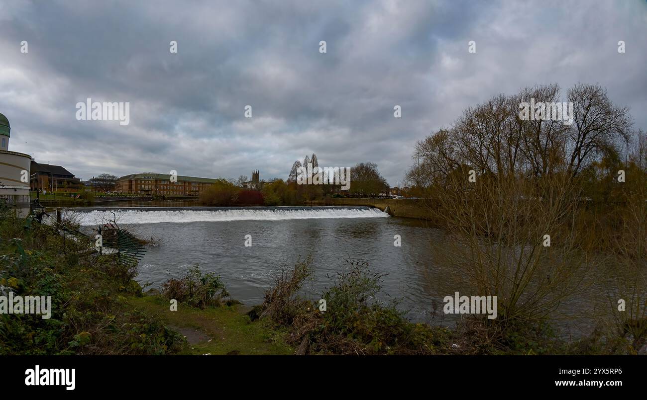 The River Derwent flowing through the centre of Derby in Derbyshire, UK ...