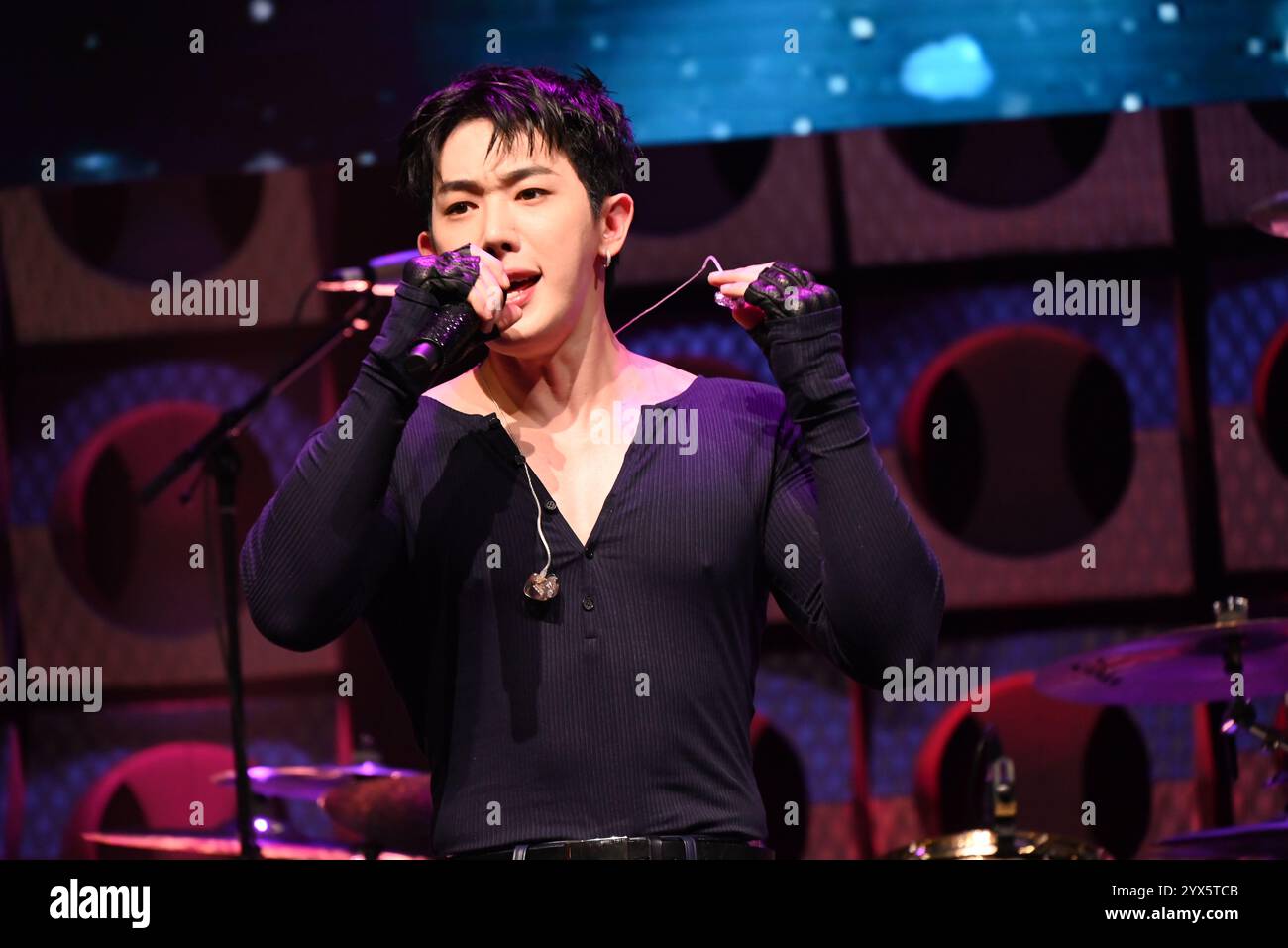 Manhattan, United States. 13th Dec, 2024. Wonho performs at Z100 Jingle ...