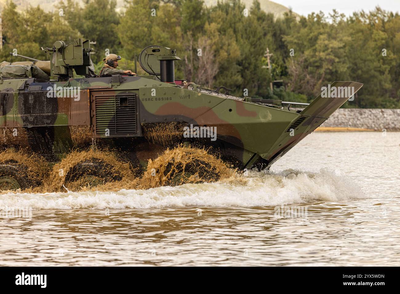 Acv (amphibious combat vehicle) hi-res stock photography and images - Alamy
