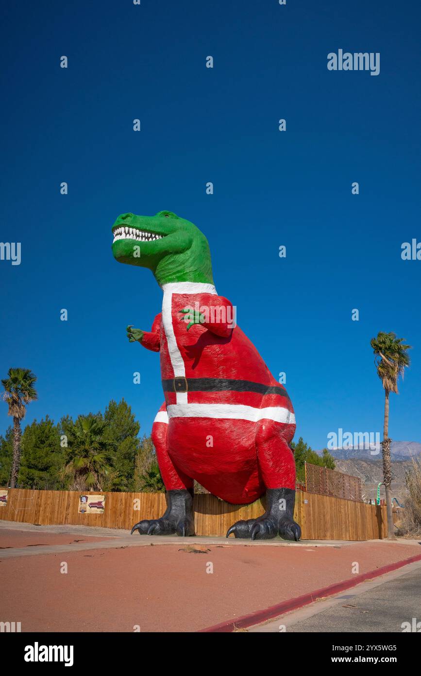 T-Rex Dinosaur dressed as Santa Claus at the Cabazon Dinosaurs - the ... T-Rex Dinosaur dressed as Santa Claus at the Cabazon Dinosaurs - the ...