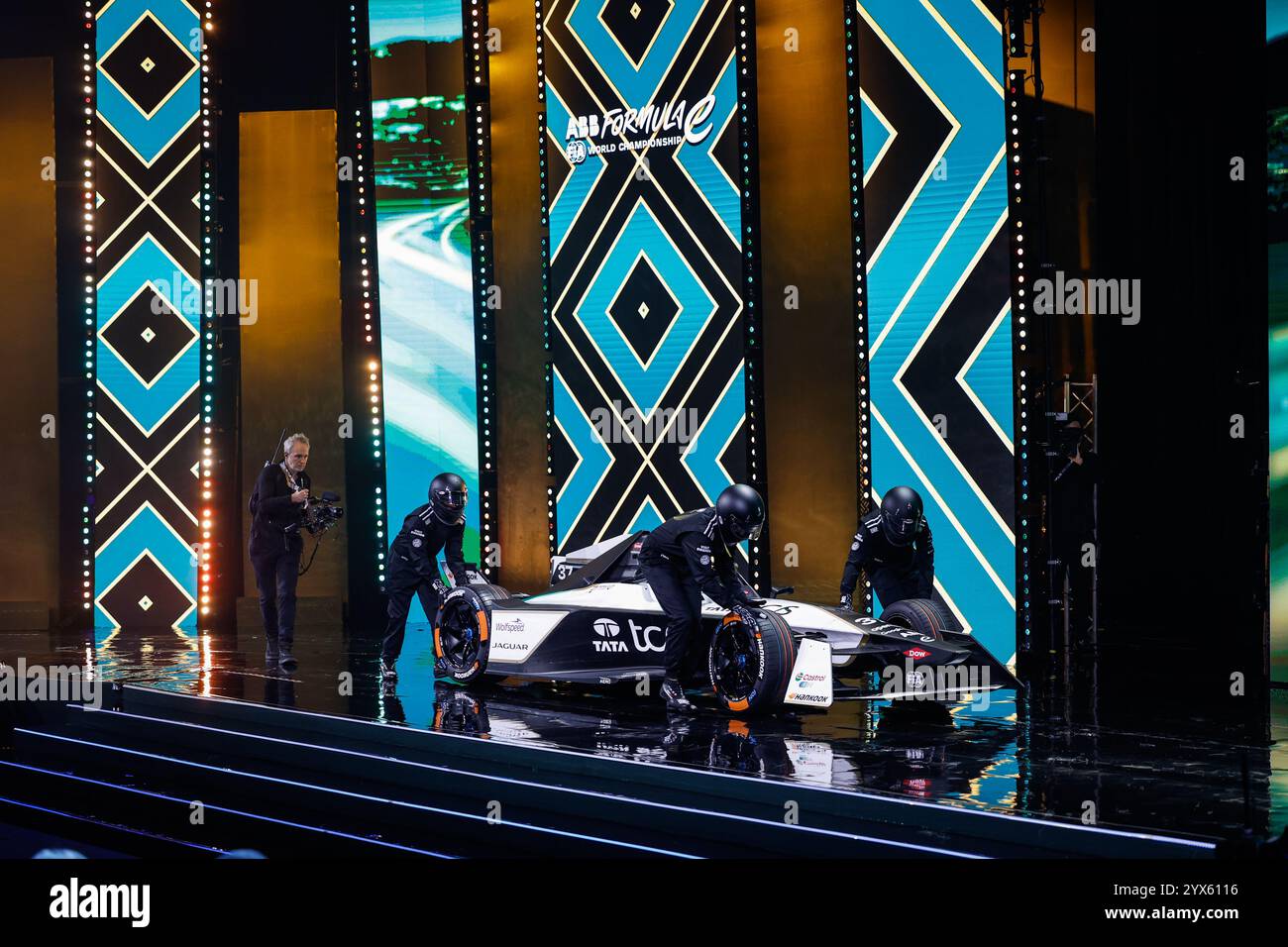 Kigali, Rwanda. 13th Dec, 2024. Jaguar TCS Racing Formula E team ...