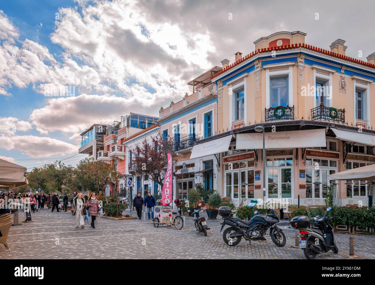 Thissio district hi-res stock photography and images - Alamy