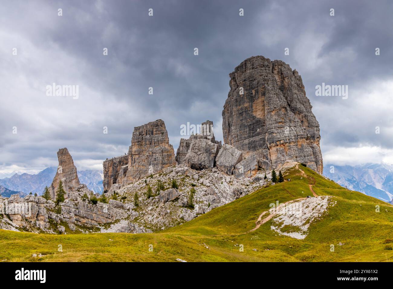Cinque Torri famous prominent peaks in the Dolomiti Alps. Beautiful ...