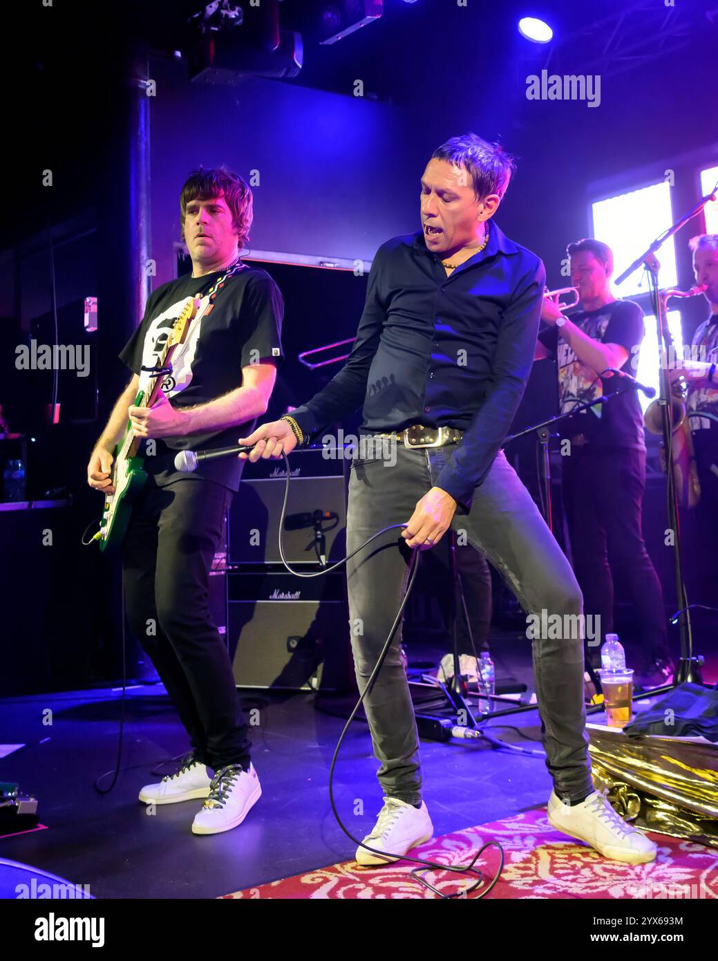 Lead singer rick witter band shed seven hi-res stock photography and ...
