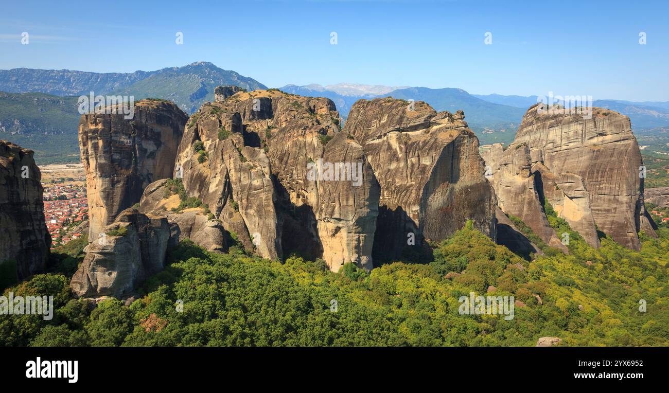 Rock formations meteora greece hi-res stock photography and images - Alamy