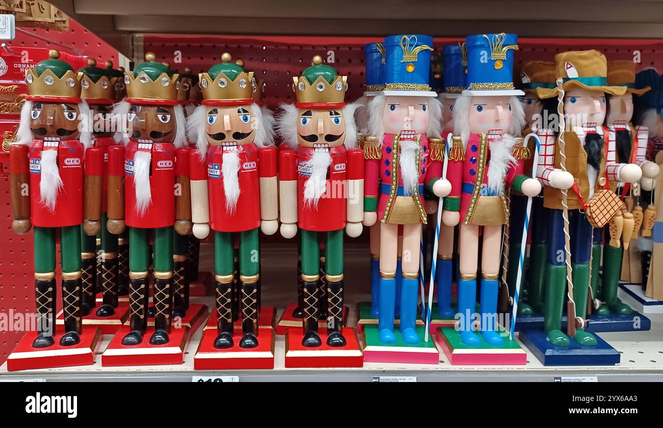 Figurative nutcrackers hi-res stock photography and images - Alamy
