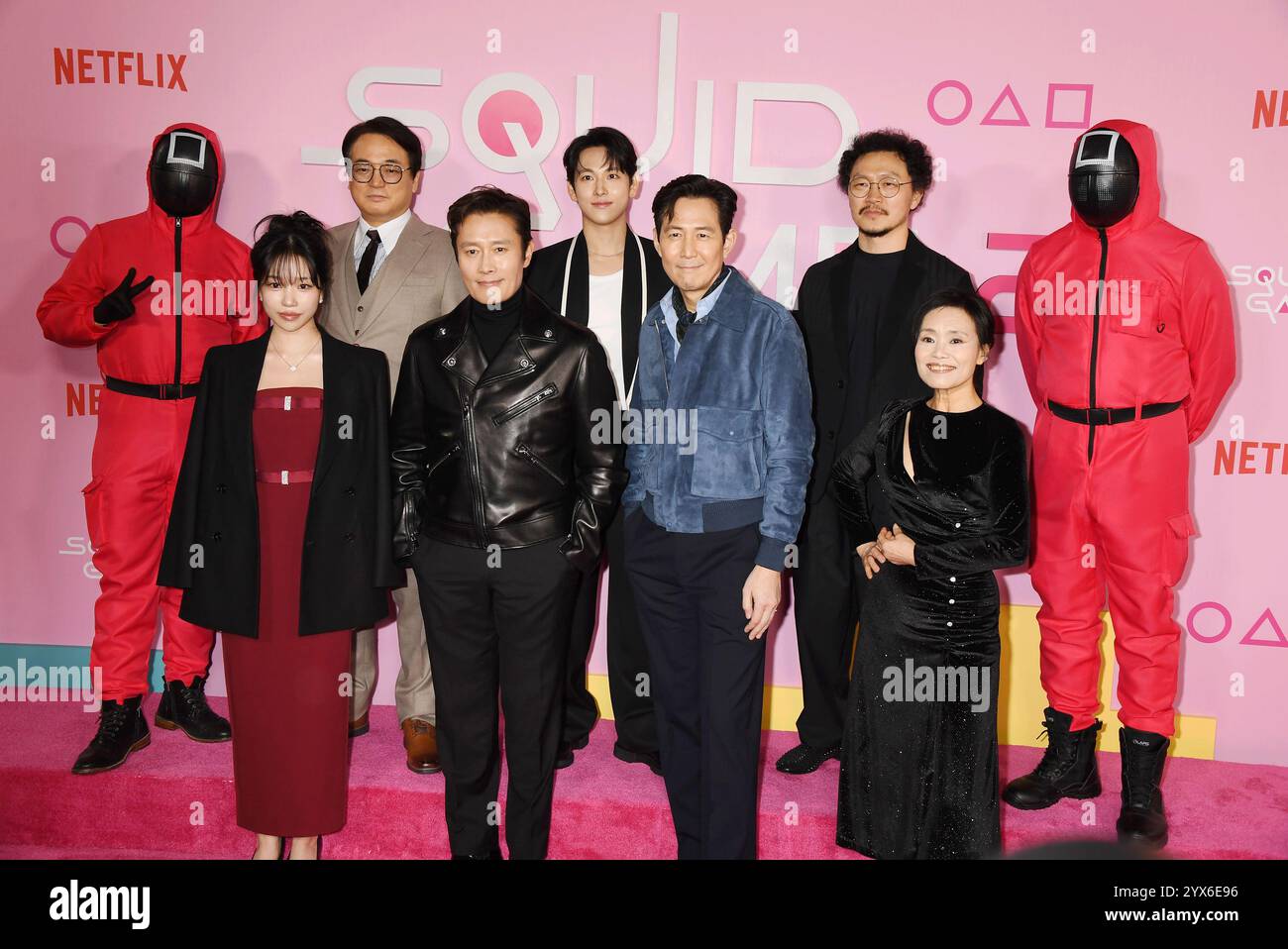 LOS ANGELES, CALIFORNIA - DECEMBER 12: (L-R) Jo Yu-ri, Lee Byung-hun ...