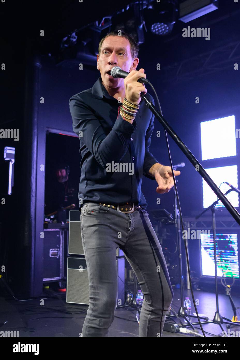 Lead singer rick witter band shed seven hi-res stock photography and ...