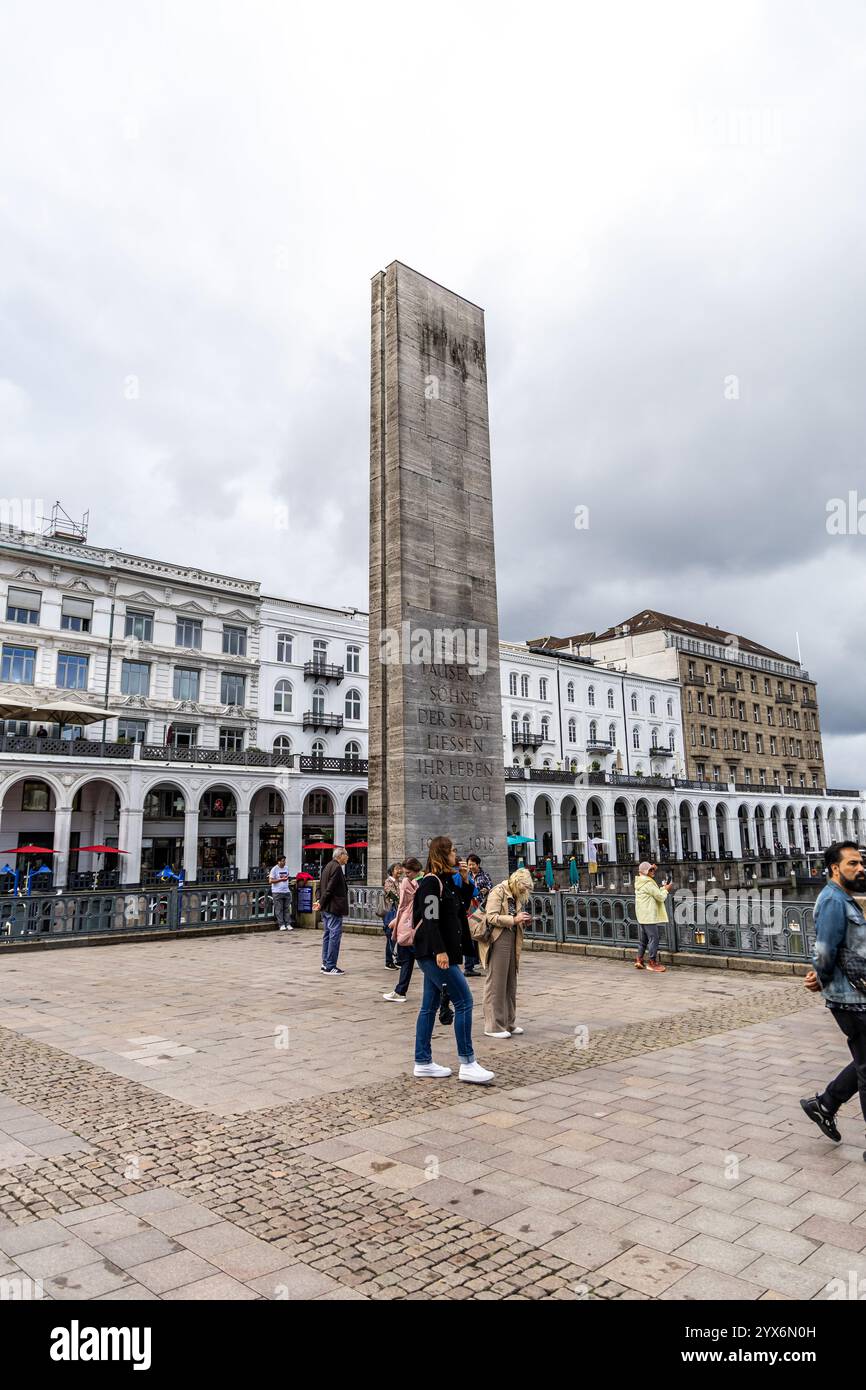 Hamburg war memorial monument hi-res stock photography and images - Alamy
